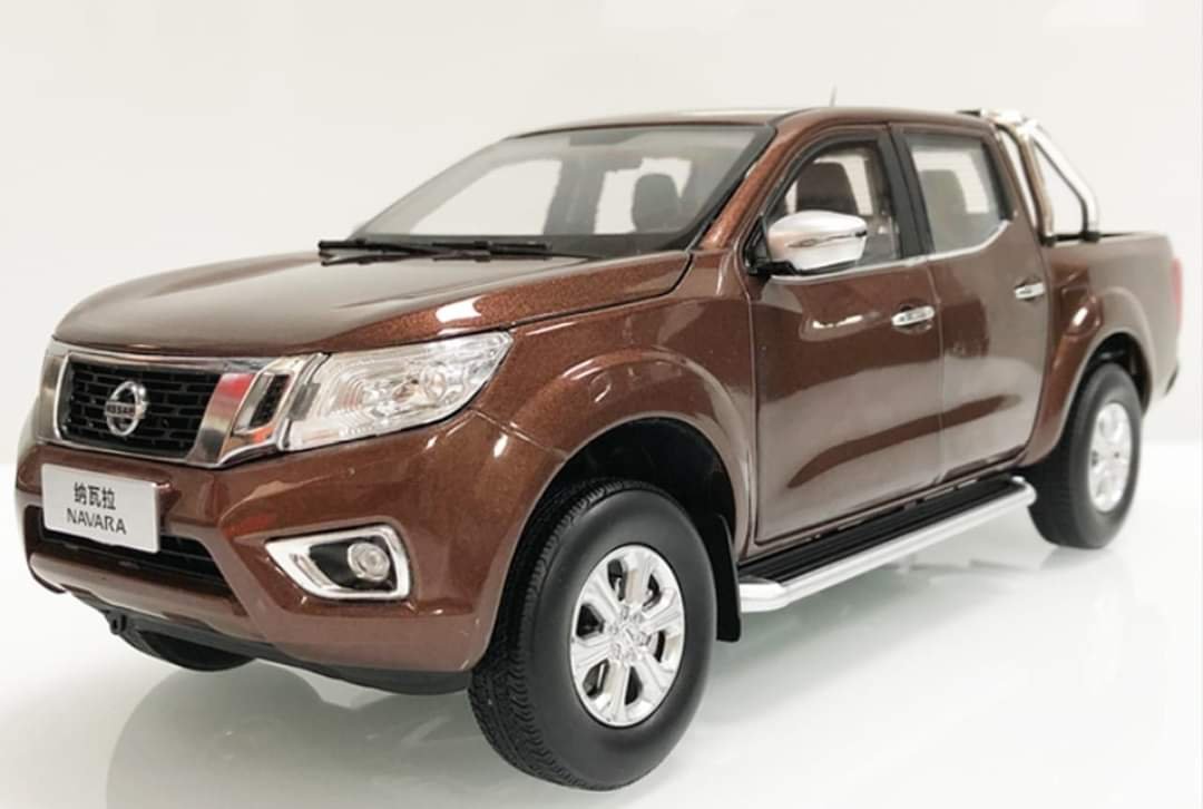 Modelo Escala 1 18 Dealer Edition Nissan Frontier Navara Pickup Truck