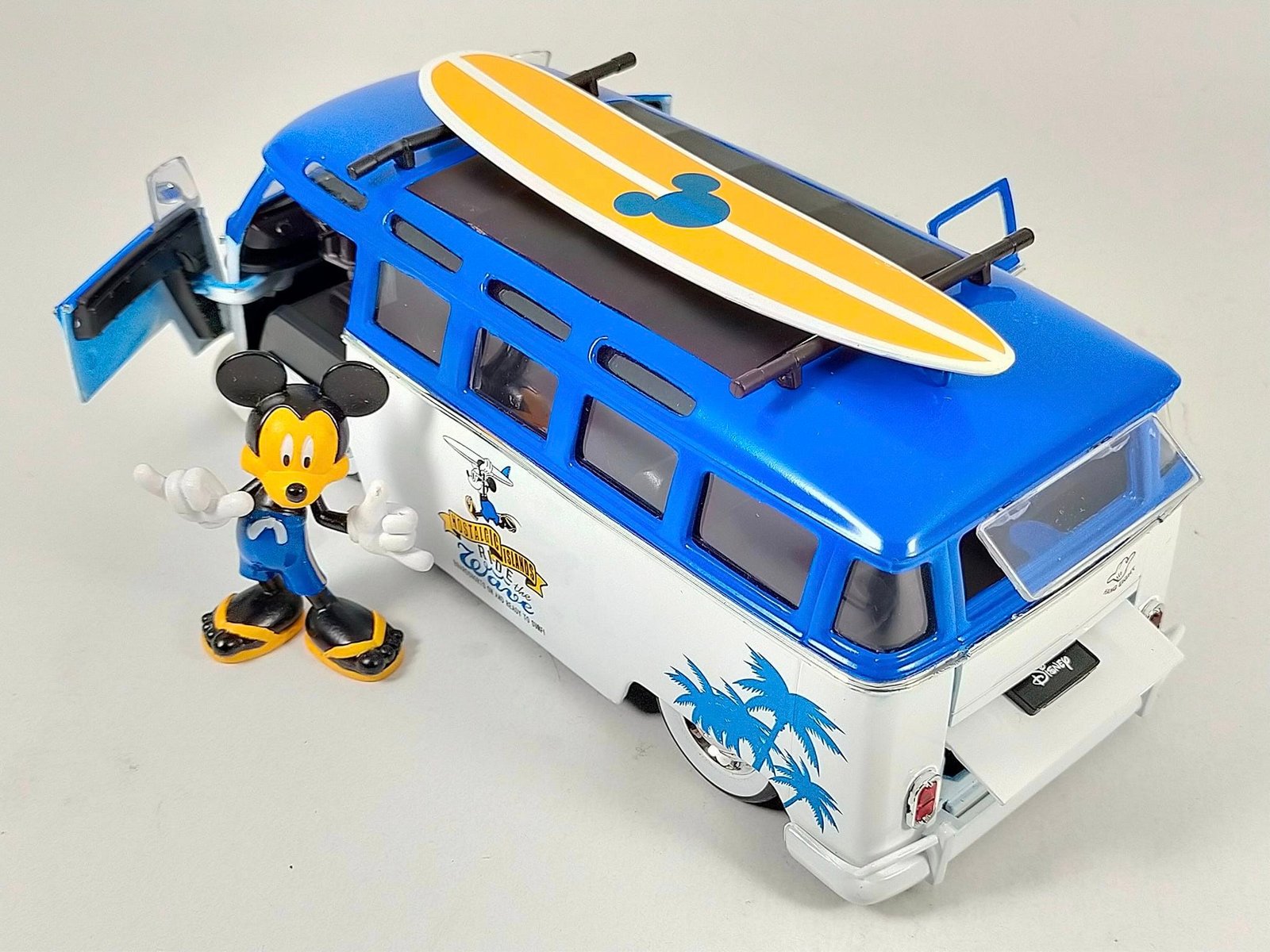 MODELO ESCALA 1:24 1962 Volkswagen Bus with Mickey Figure – Disney ...